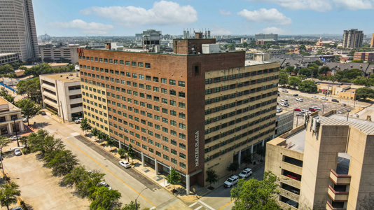 Hunter Plaza Apartments | Apartments in Fort Worth, TX